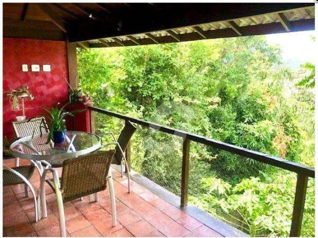 Casa / Sobrado em Condomínio para Venda em Niterói/RJ Piratininga 3 Quartos
