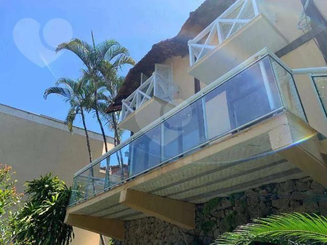 Casa / Sobrado em Condomínio para Venda em Niterói/RJ Piratininga 3 Quartos
