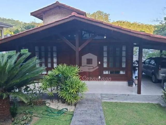 Casa / Sobrado em Condomínio para Venda em Niterói/RJ Rio do Ouro 3 Quartos