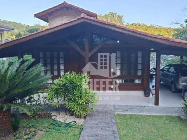 Casa / Sobrado em Condomínio para Venda em Niterói/RJ Rio do Ouro 3 Quartos