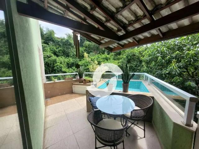 Casa / Sobrado em Condomínio para Venda em Niterói/RJ Sapê 4 Quartos