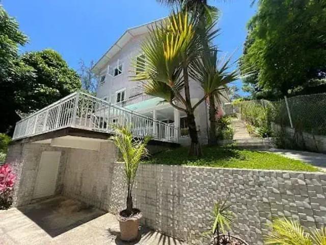 Casa / Sobrado em Condomínio para Venda em Niterói/RJ Sapê 4 Quartos