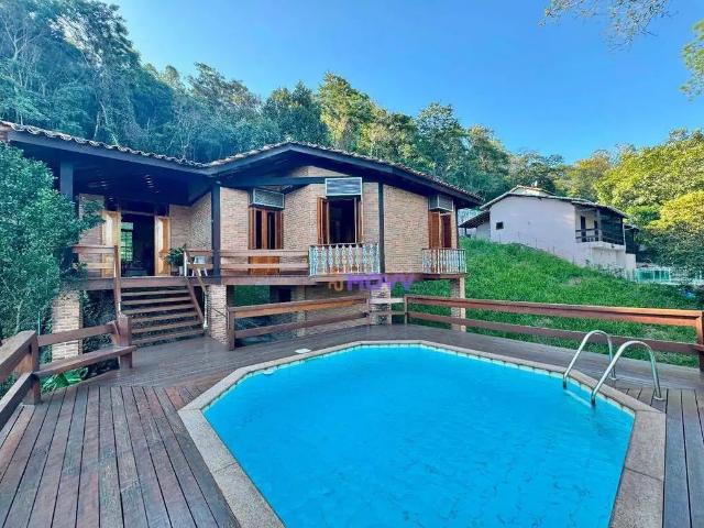 Casa / Sobrado em Condomínio para Venda em Niterói/RJ Serra Grande 3 Quartos