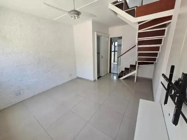 Casa / Sobrado em Condomínio para Venda em Nova Iguaçu/RJ Moqueta 2 Quartos