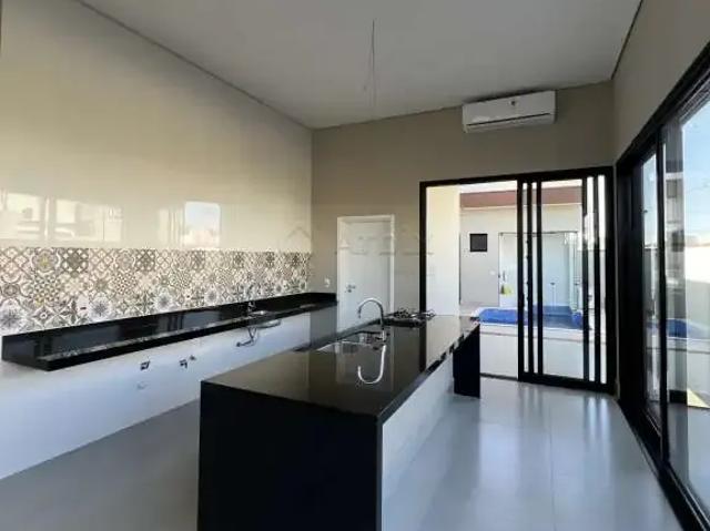 Casa / Sobrado em Condomínio para Venda em Nova Odessa/SP Estância Hípica 4 Quartos