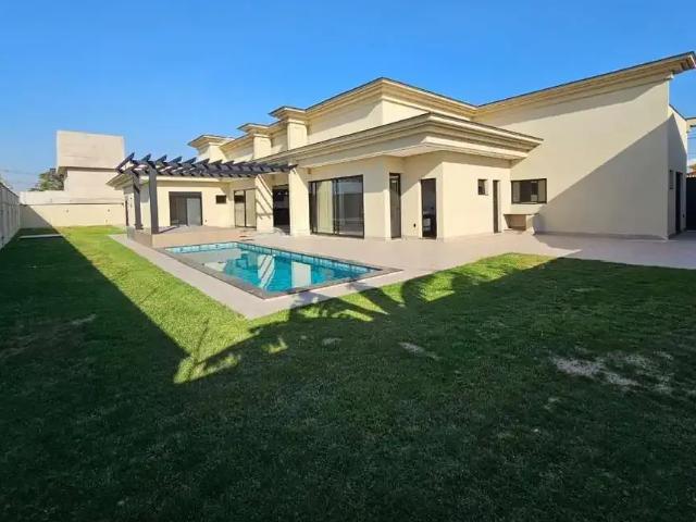 Casa / Sobrado em Condomínio para Venda em Nova Odessa/SP Estância Hípica 4 Quartos