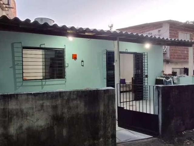 Casa / Sobrado em Condomínio para Venda em Olinda/PE Rio Doce 2 Quartos