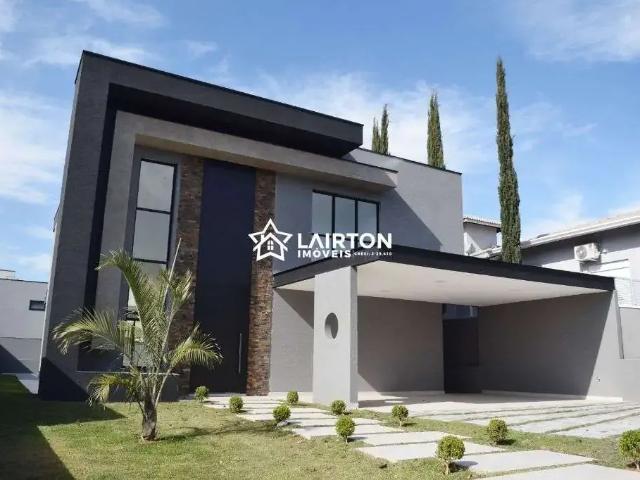 Casa / Sobrado em Condomínio para Venda em Atibaia/SP Tanque 4 Quartos