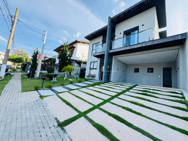 Casa / Sobrado em Condomínio para Venda em Atibaia/SP Terras de Atibaia 4 Quartos