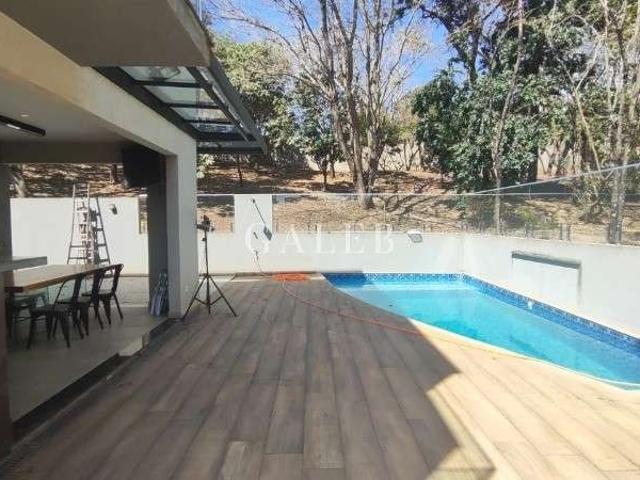 Casa / Sobrado em Condomínio para Venda em Atibaia/SP Terras de Atibaia 4 Quartos