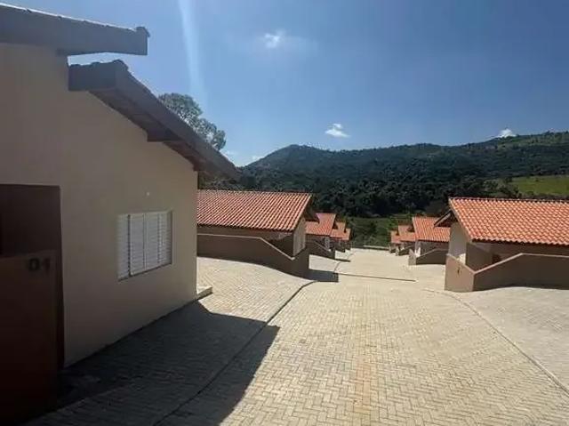 Casa / Sobrado em Condomínio para Venda em Atibaia/SP Vila Helena 3 Quartos
