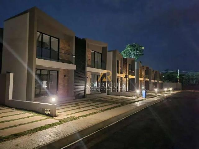 Casa / Sobrado em Condomínio para Venda em Atibaia/SP Vila Santista 2 Quartos