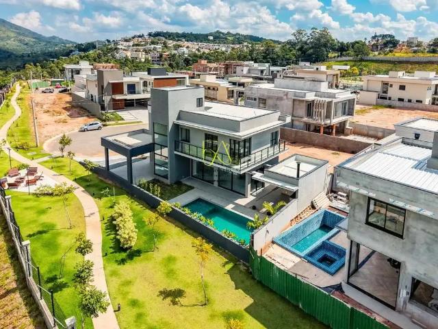 Casa / Sobrado em Condomínio para Venda em Atibaia/SP Vila Santista 3 Quartos