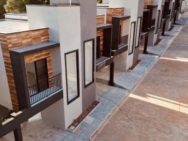 Casa / Sobrado em Condomínio para Venda em Atibaia/SP Vila Santo Antônio 2 Quartos