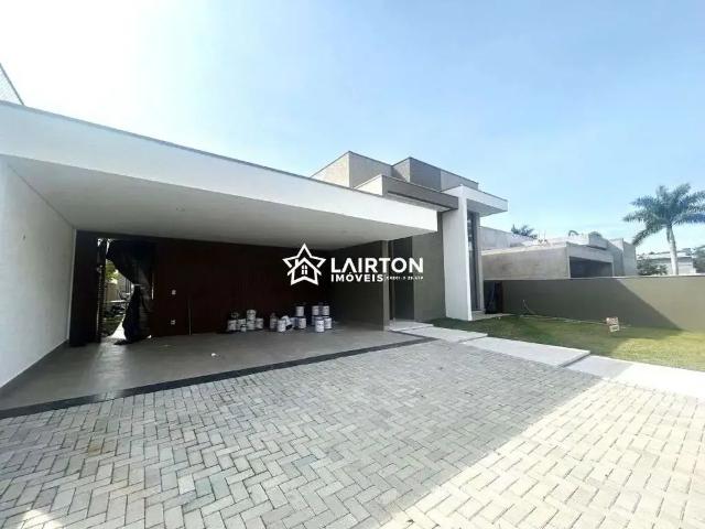 Casa / Sobrado em Condomínio para Venda em Atibaia/SP Área Rural de Atibaia 4 Quartos