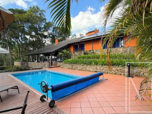 Casa / Sobrado em Condomínio para Venda em Atibaia/SP Bosque dos Eucalíptos 5 Quartos