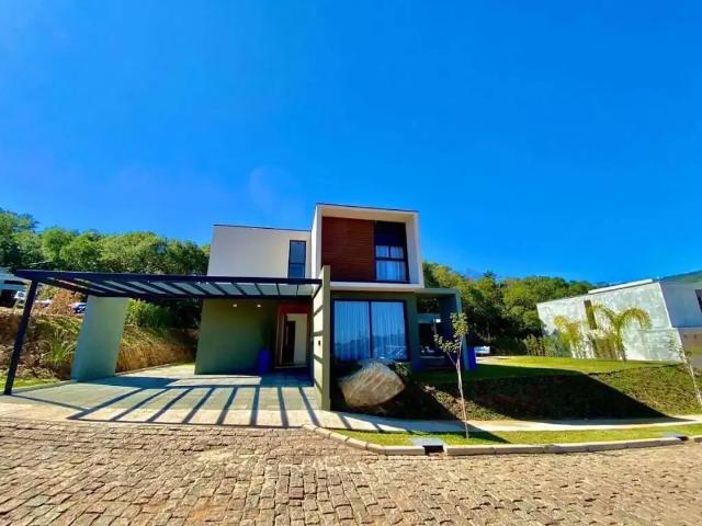 Casa / Sobrado em Condomínio para Venda em Atibaia/SP Cidade Satélite 3 Quartos