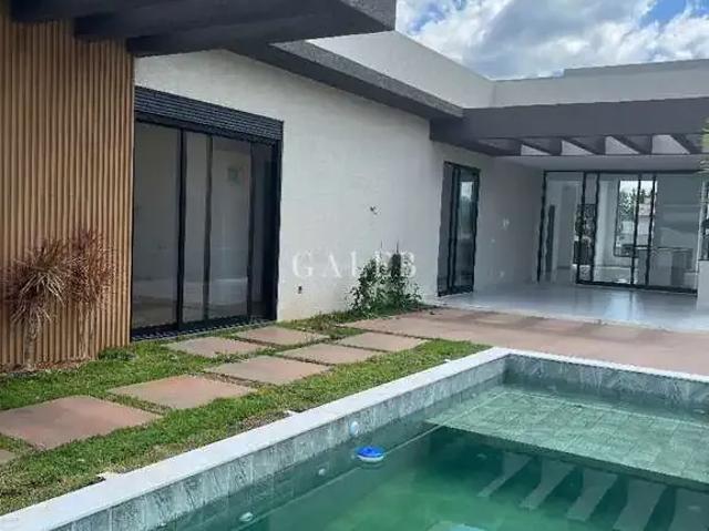Casa / Sobrado em Condomínio para Venda em Atibaia/SP Condomínio Figueira Garden 4 Quartos