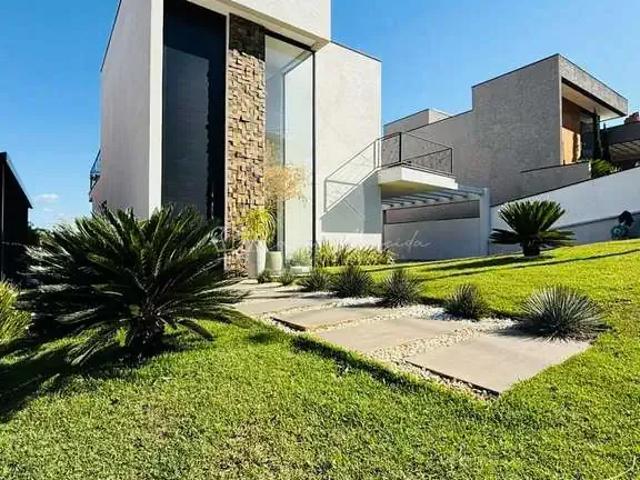 Casa / Sobrado em Condomínio para Venda em Atibaia/SP Condomínio Figueira Garden 4 Quartos