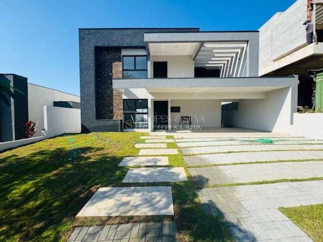 Casa / Sobrado em Condomínio para Venda em Atibaia/SP Condomínio Figueira Garden 4 Quartos