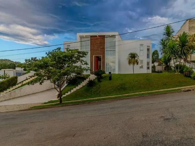 Casa / Sobrado em Condomínio para Venda em Atibaia/SP Condomínio Figueira Garden 6 Quartos