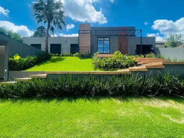 Casa / Sobrado em Condomínio para Venda em Atibaia/SP Condomínio Flamboyant B 4 Quartos