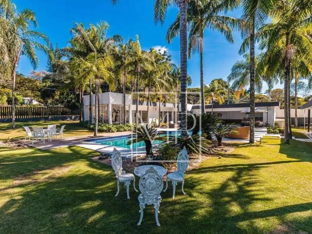 Casa / Sobrado em Condomínio para Venda em Atibaia/SP Condomínio Flamboyant B 4 Quartos