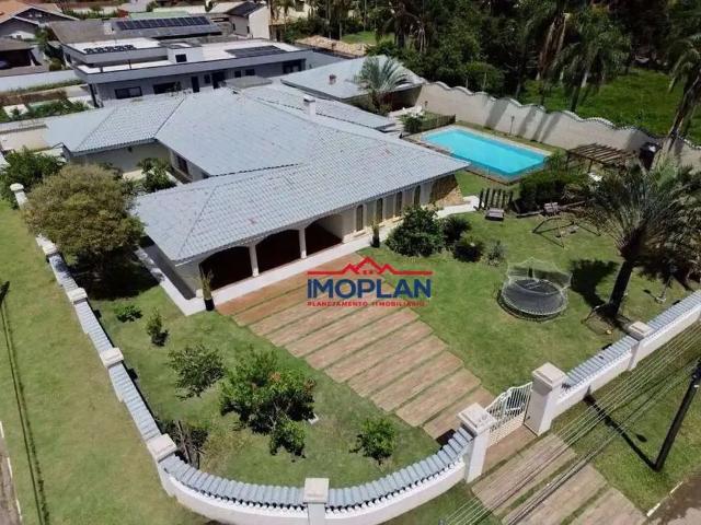 Casa / Sobrado em Condomínio para Venda em Atibaia/SP Condomínio Flamboyant B 7 Quartos