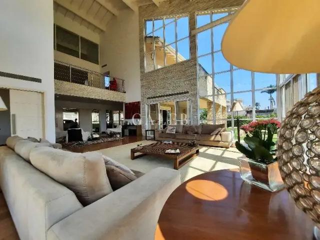 Casa / Sobrado em Condomínio para Venda em Atibaia/SP Condominio Palavra da Vida 5 Quartos