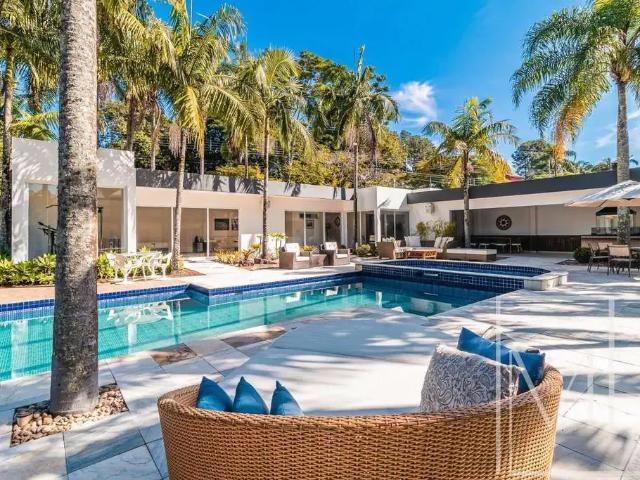 Casa / Sobrado em Condomínio para Venda em Atibaia/SP CTB 4 Quartos