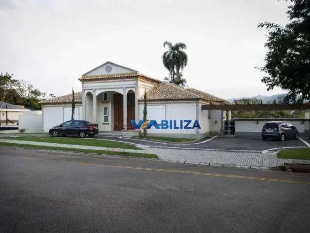 Casa / Sobrado em Condomínio para Venda em Atibaia/SP Guaxinduva 5 Quartos