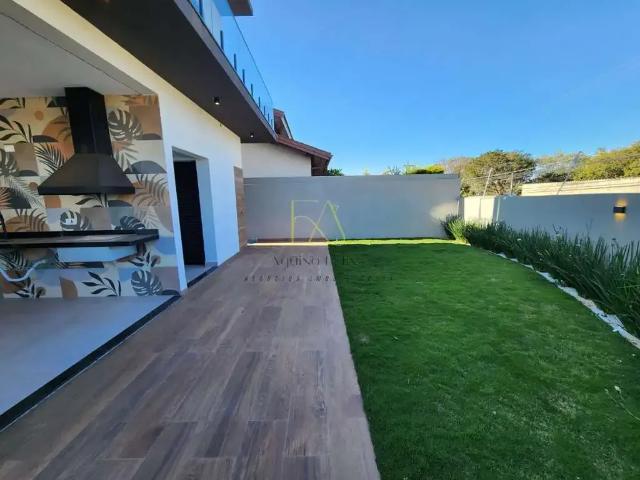 Casa / Sobrado em Condomínio para Venda em Atibaia/SP Jardim do Lago 4 Quartos