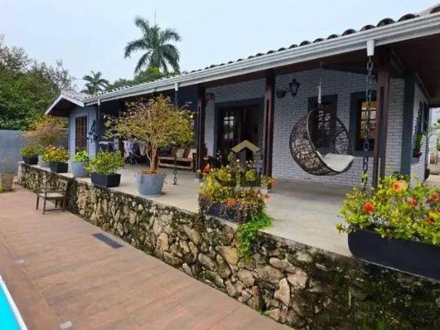 Casa / Sobrado em Condomínio para Venda em Atibaia/SP Jardim Shangri Lá 4 Quartos