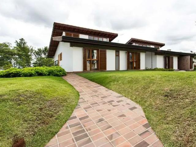 Casa / Sobrado em Condomínio para Venda em Atibaia/SP Mato Dentro 4 Quartos