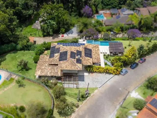 Casa / Sobrado em Condomínio para Venda em Atibaia/SP Mato Dentro 5 Quartos