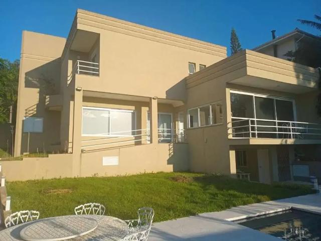 Casa / Sobrado em Condomínio para Venda em Atibaia/SP Parque Arco Iris 3 Quartos