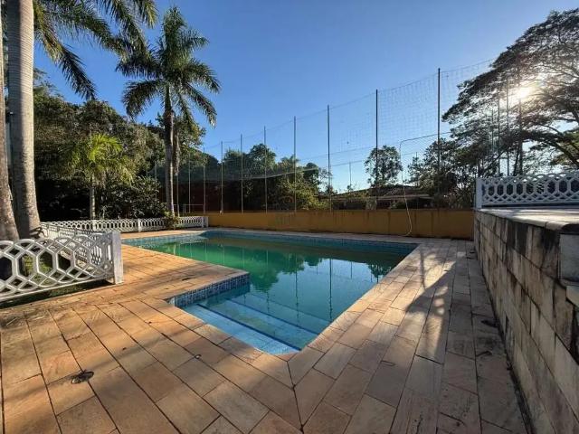 Casa / Sobrado em Condomínio para Venda em Atibaia/SP Parque Rio Abaixo 6 Quartos