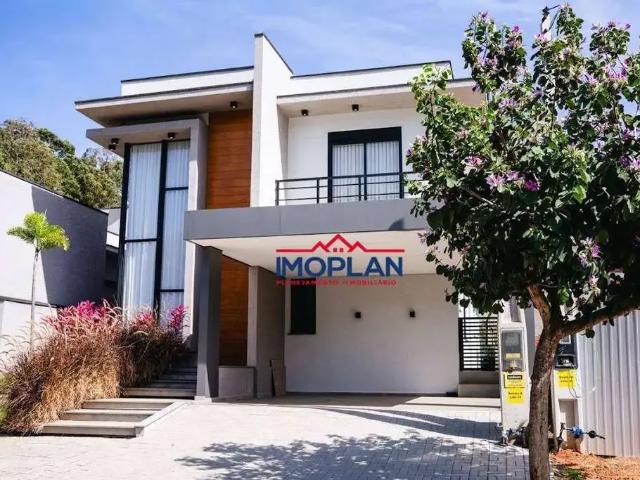 Casa / Sobrado em Condomínio para Venda em Atibaia/SP Rio Abaixo 4 Quartos