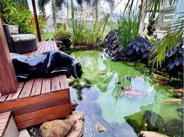 Casa / Sobrado em Condomínio para Venda em Abadia de Goiás/GO Zona Rural 4 Quartos