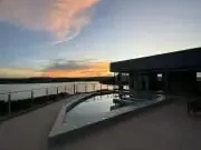 Casa / Sobrado em Condomínio para Venda em Alexânia/GO Lago Corumbá IV 6 Quartos