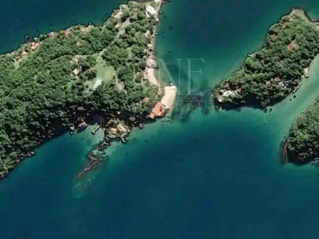 Casa / Sobrado em Condomínio para Venda em Angra dos Reis/RJ Ponta da Cruz 3 Quartos