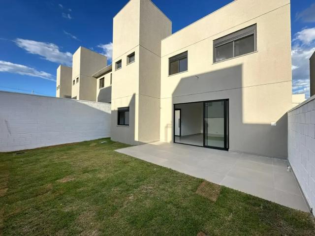 Casa / Sobrado em Condomínio para Venda em Aparecida de Goiânia/GO Cidade Vera Cruz 4 Quartos