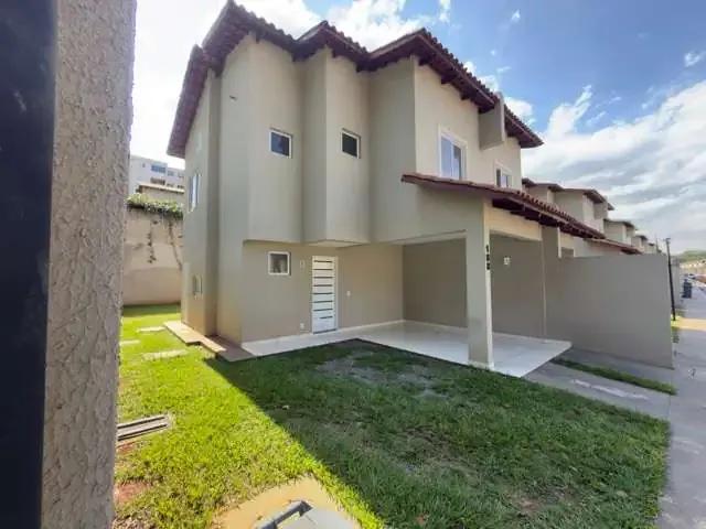 Casa / Sobrado em Condomínio para Venda em Aparecida de Goiânia/GO Setor Serra Dourada 3 Quartos