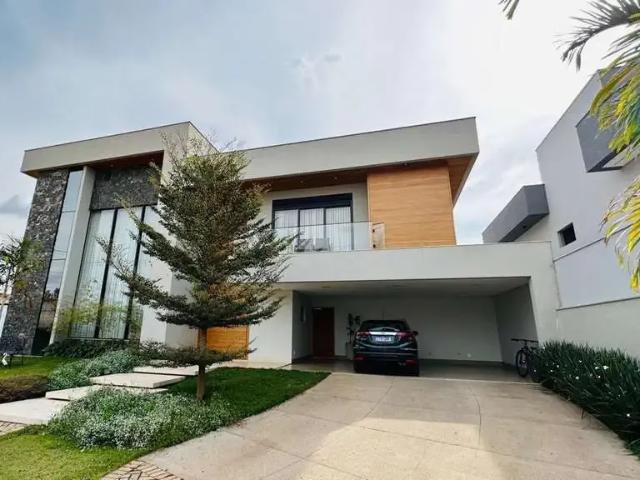 Casa / Sobrado em Condomínio para Venda em Aparecida de Goiânia/GO Parqville Pinheiros 4 Quartos