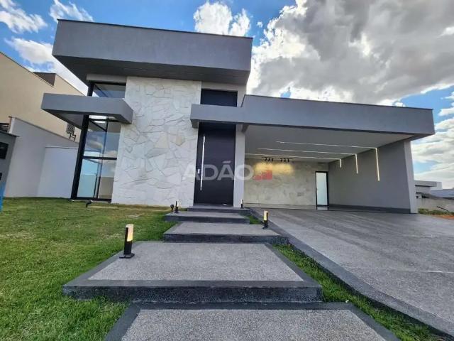 Casa / Sobrado em Condomínio para Venda em Aparecida de Goiânia/GO Parqville Pinheiros 3 Quartos