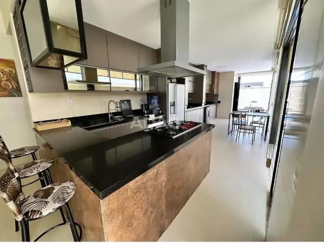 Casa / Sobrado em Condomínio para Venda em Aparecida de Goiânia/GO Parqville Pinheiros 3 Quartos