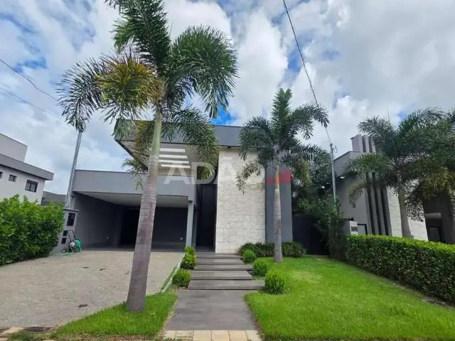 Casa / Sobrado em Condomínio para Venda em Aparecida de Goiânia/GO Parqville Pinheiros 3 Quartos