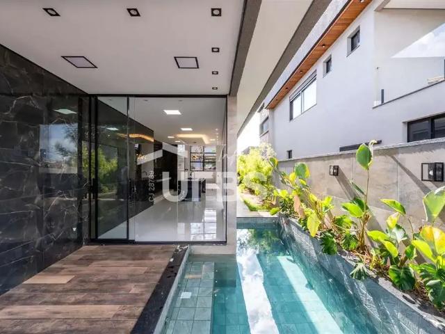 Casa / Sobrado em Condomínio para Venda em Aparecida de Goiânia/GO Residencial Parqville Jacarandá 3 Quartos