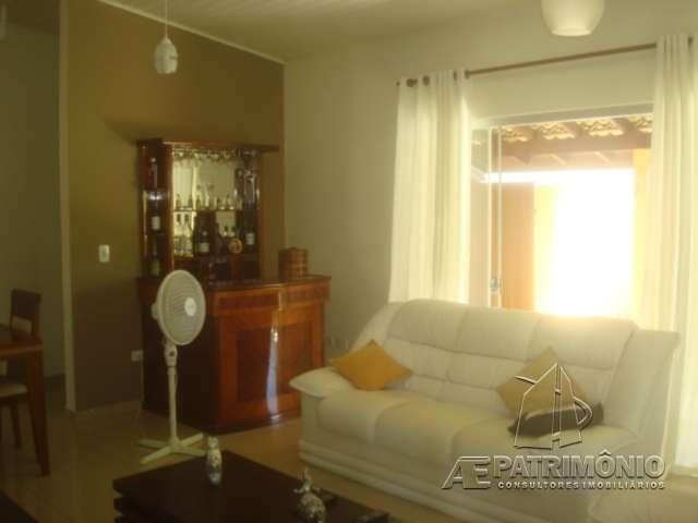 Casa / Sobrado em Condomínio para Venda em Araçoiaba da Serra/SP Barreirinho 4 Quartos