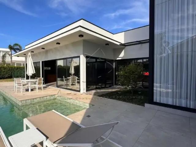 Casa / Sobrado em Condomínio para Venda em Araçoiaba da Serra/SP Barreirinho 4 Quartos